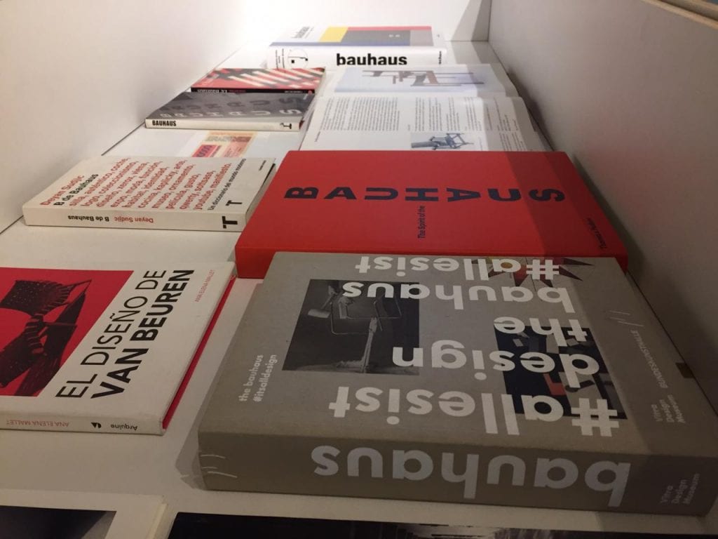 Sala de Arte AIEP invita a la exposición Bauhaus, 100 Años - CULTURIZARTE - Toda la cultura de ...